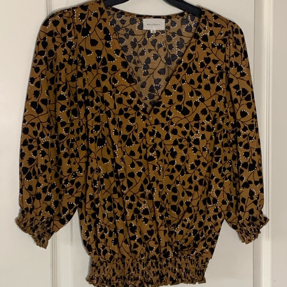 MELLODAY | Tops | Womens Melloday Size Small Floral Print Puckered ...